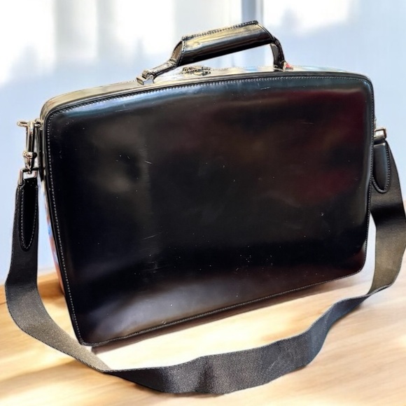Bally | Bags | Euc Vintage Bally Slim Profile Structured Patent Leather ...